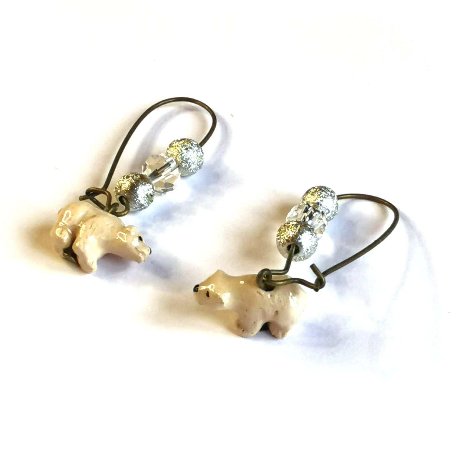 Boucles d'oreilles animal totem petits ours polaires et perles