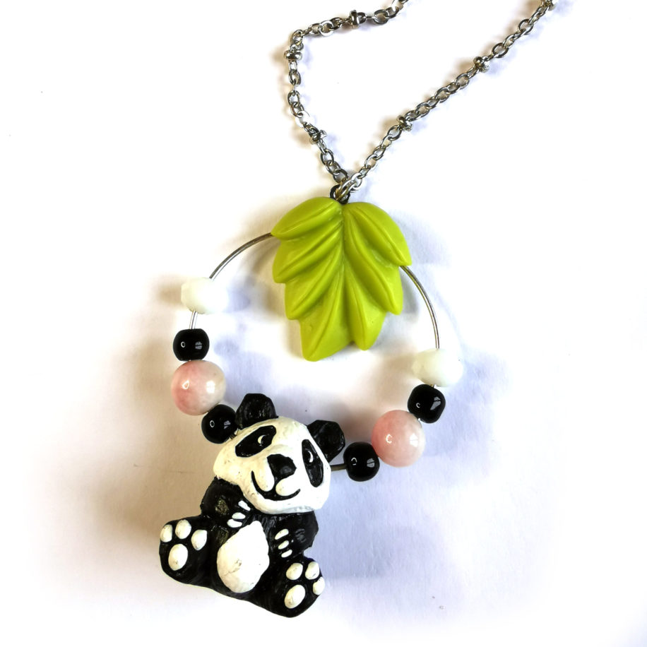 Collier collection animal totem pendentif panda et feuilles